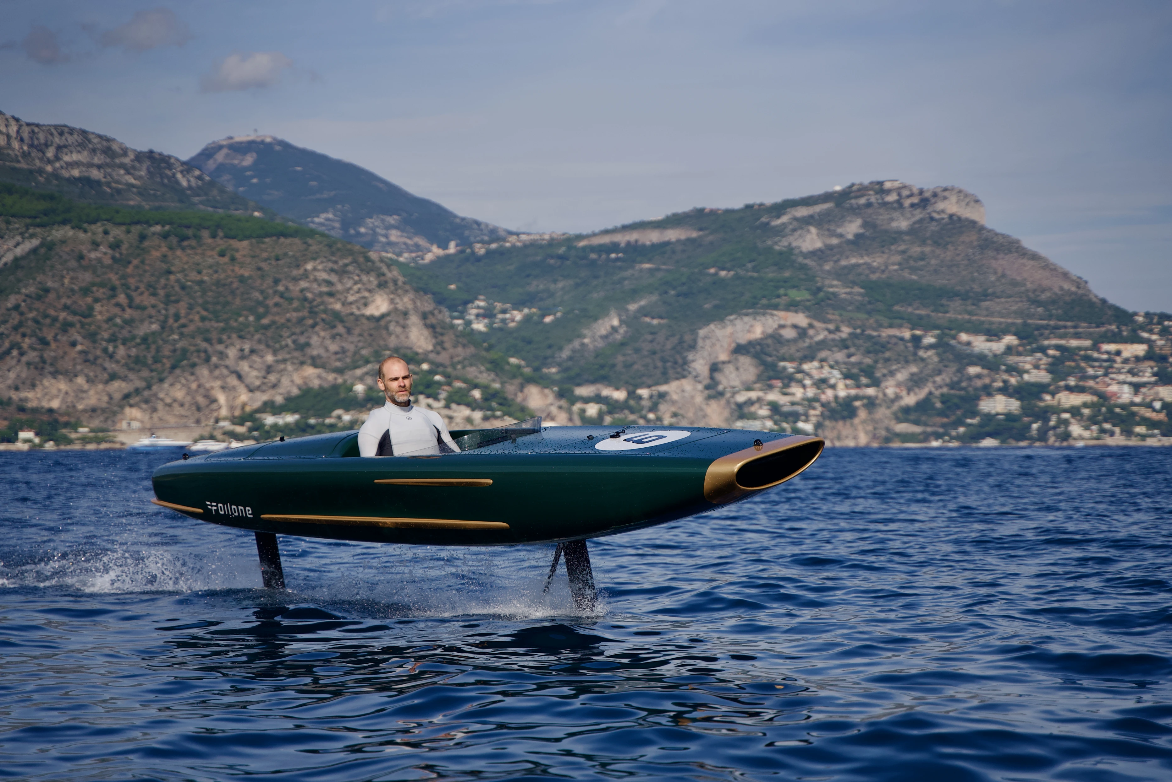 Foilone Pegasus - High-Performance Electric Foiling Boat